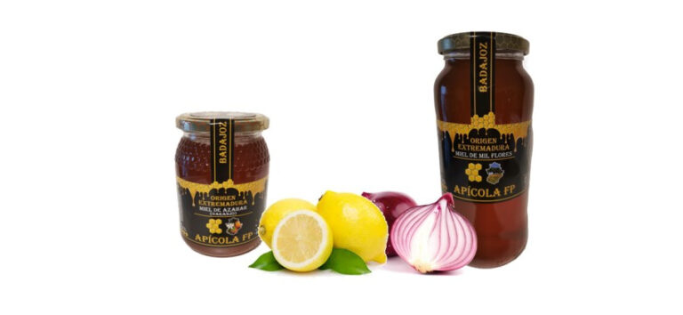 Jarabe de cebolla morada y miel para la tos, remedios caseros.